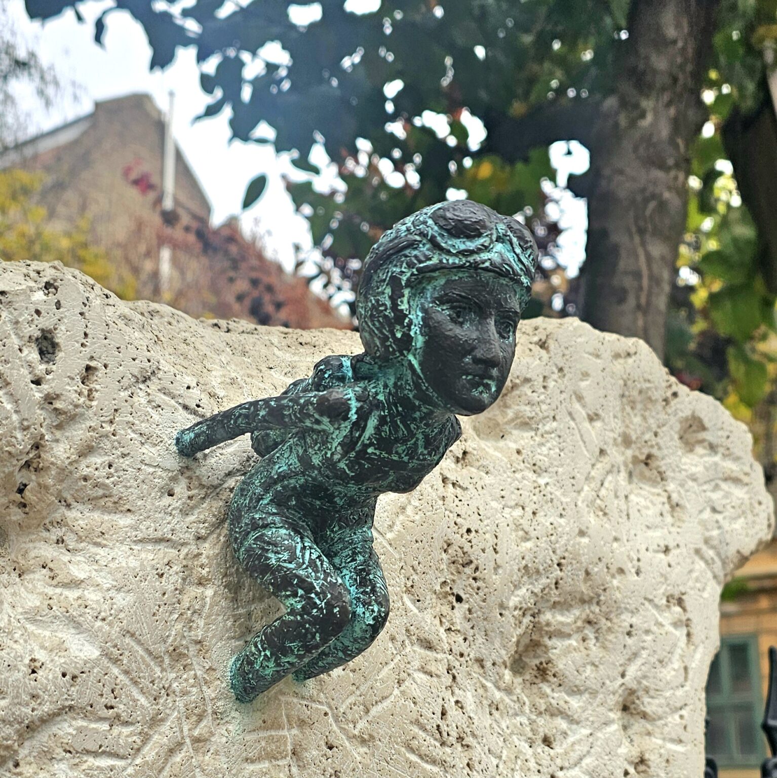 Budapest insolite : Découvrir les Mini Sculptures de Kolodko ...